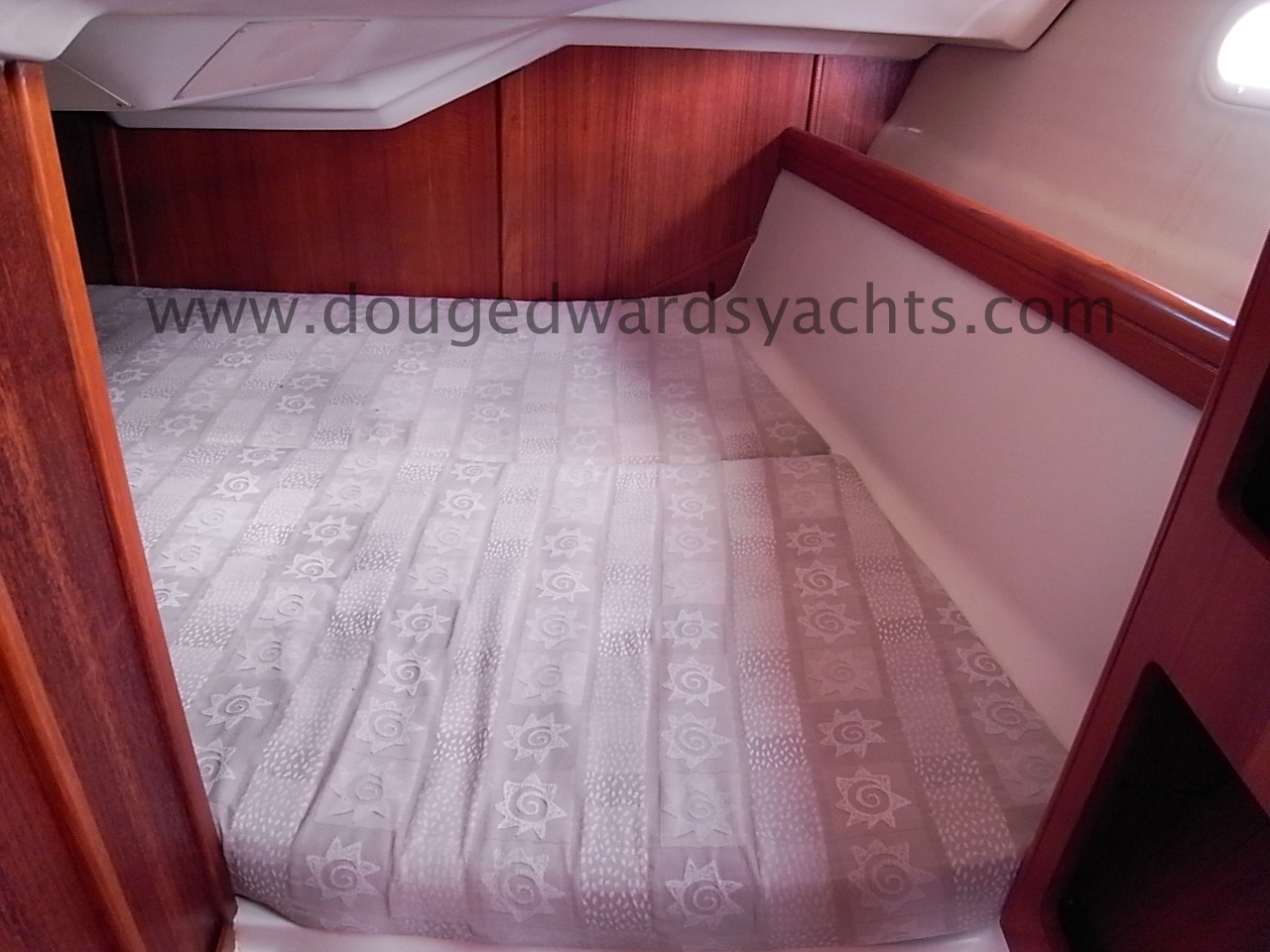 Hunter Legend 326 Bilge Keel – Doug Edwards Yachts