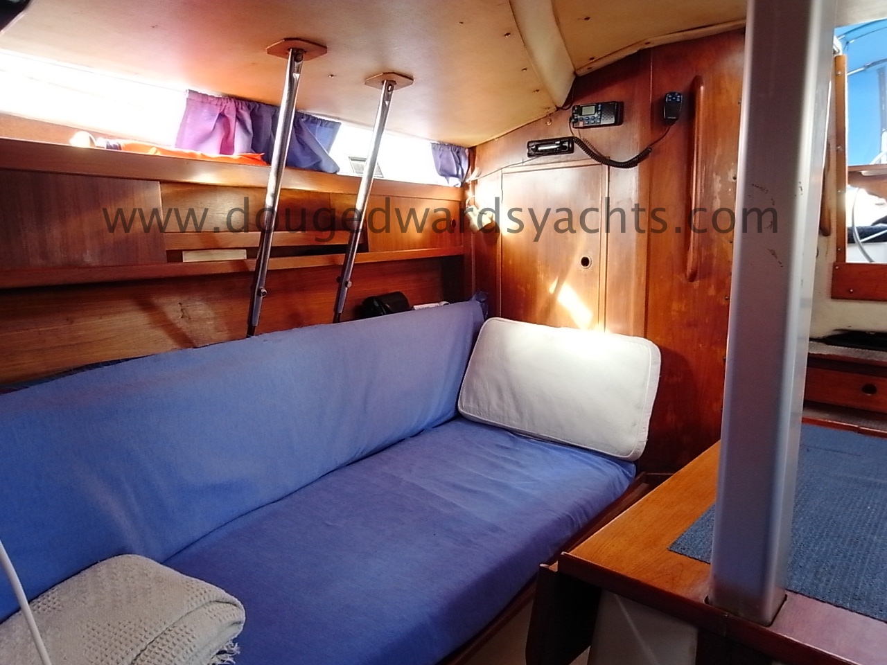 Maxi 95 Fin Keel – Doug Edwards Yachts