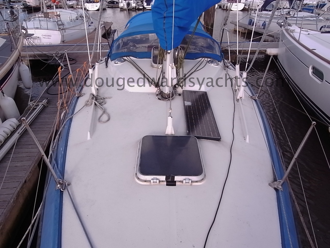 Maxi 95 Fin Keel – Doug Edwards Yachts