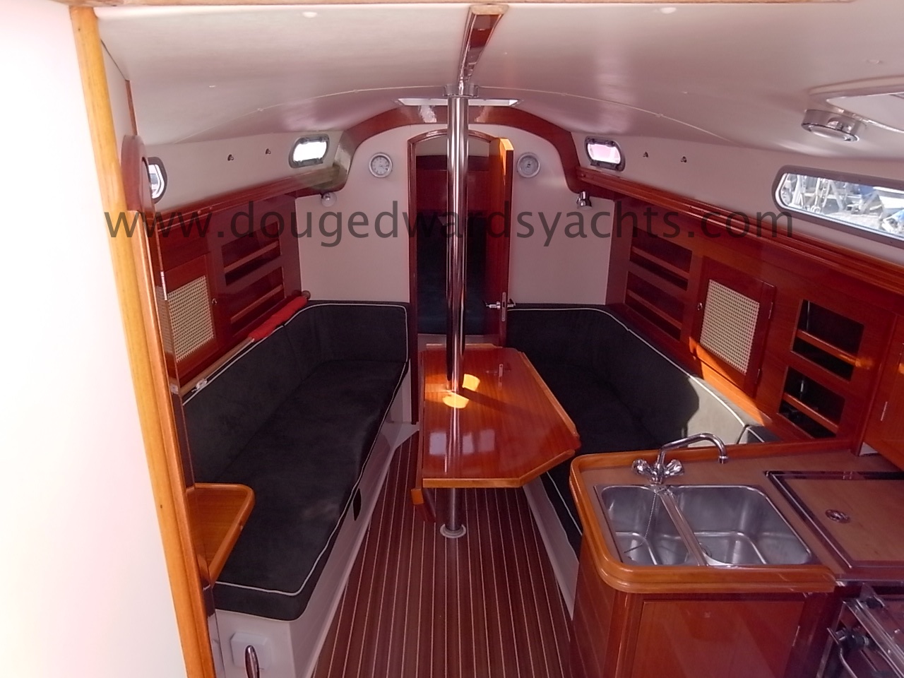 Hanse 311 Fin Keel – Doug Edwards Yachts