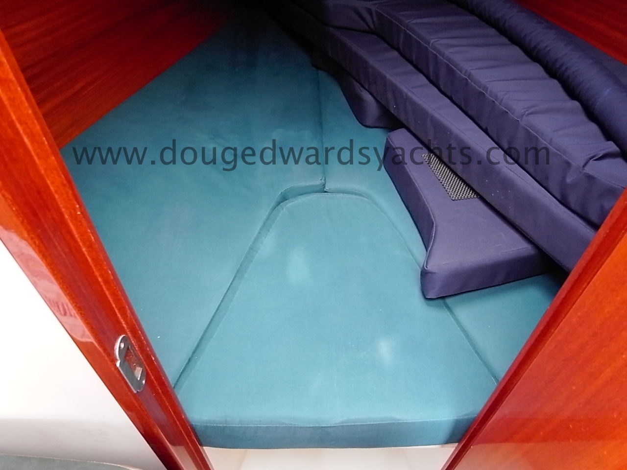 Hanse 311 Fin Keel – Doug Edwards Yachts