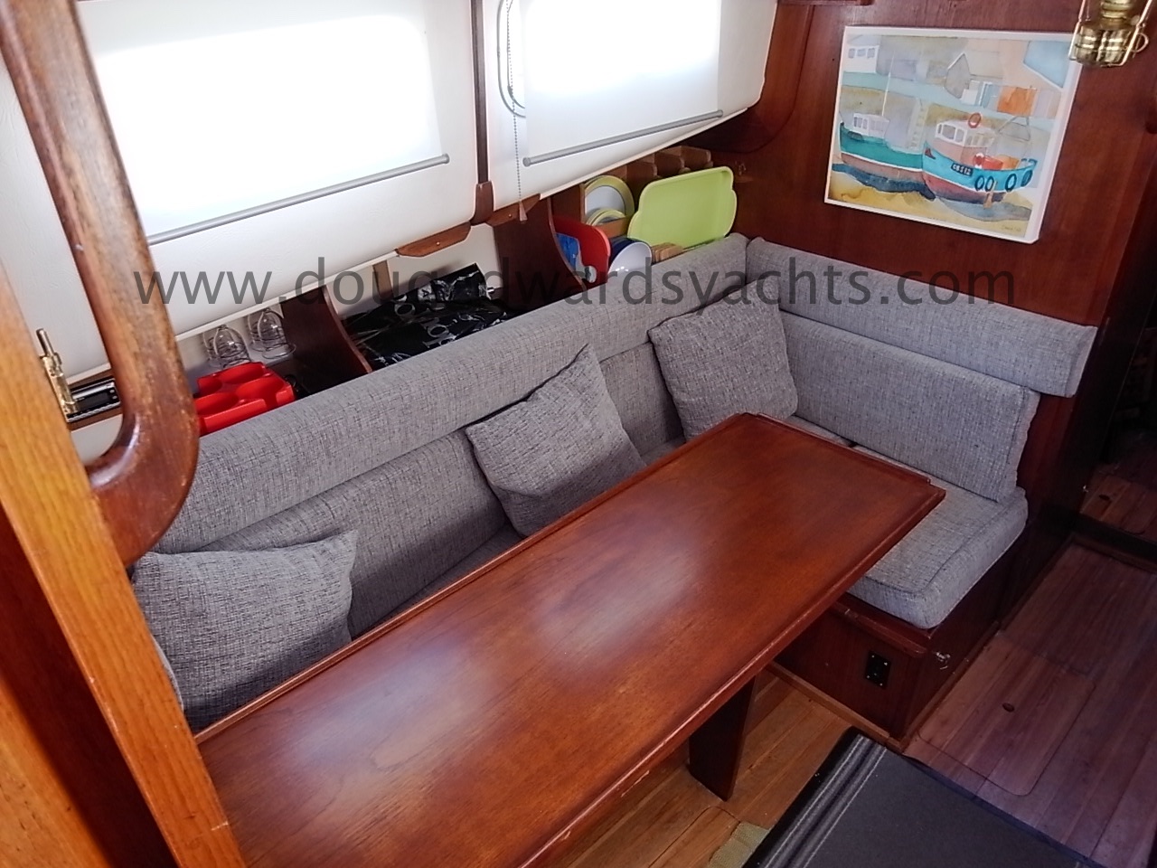 Fisher 25 Motor Sailer – Doug Edwards Yachts