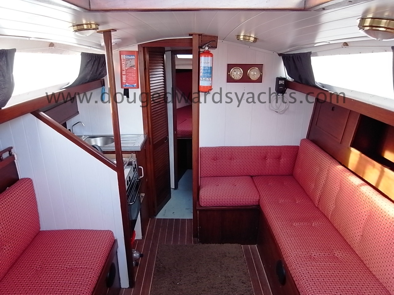 Cobra 850 Bilge Keel – Doug Edwards Yachts