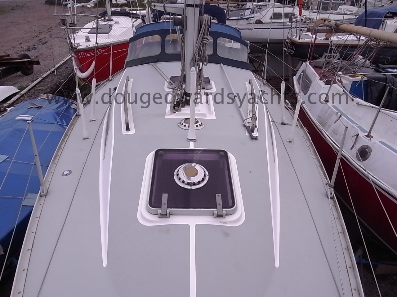 Moody 29 Bilge Keel – Doug Edwards Yachts