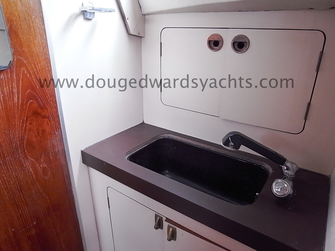 Moody 29 Bilge Keel – Doug Edwards Yachts