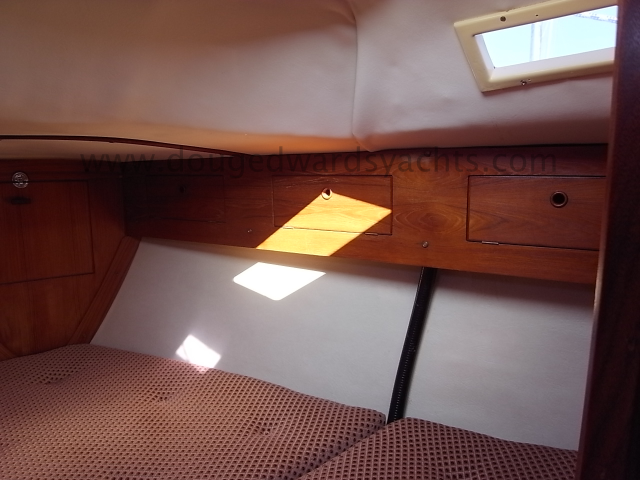 Mirage 2700 Bilge Keel – Doug Edwards Yachts