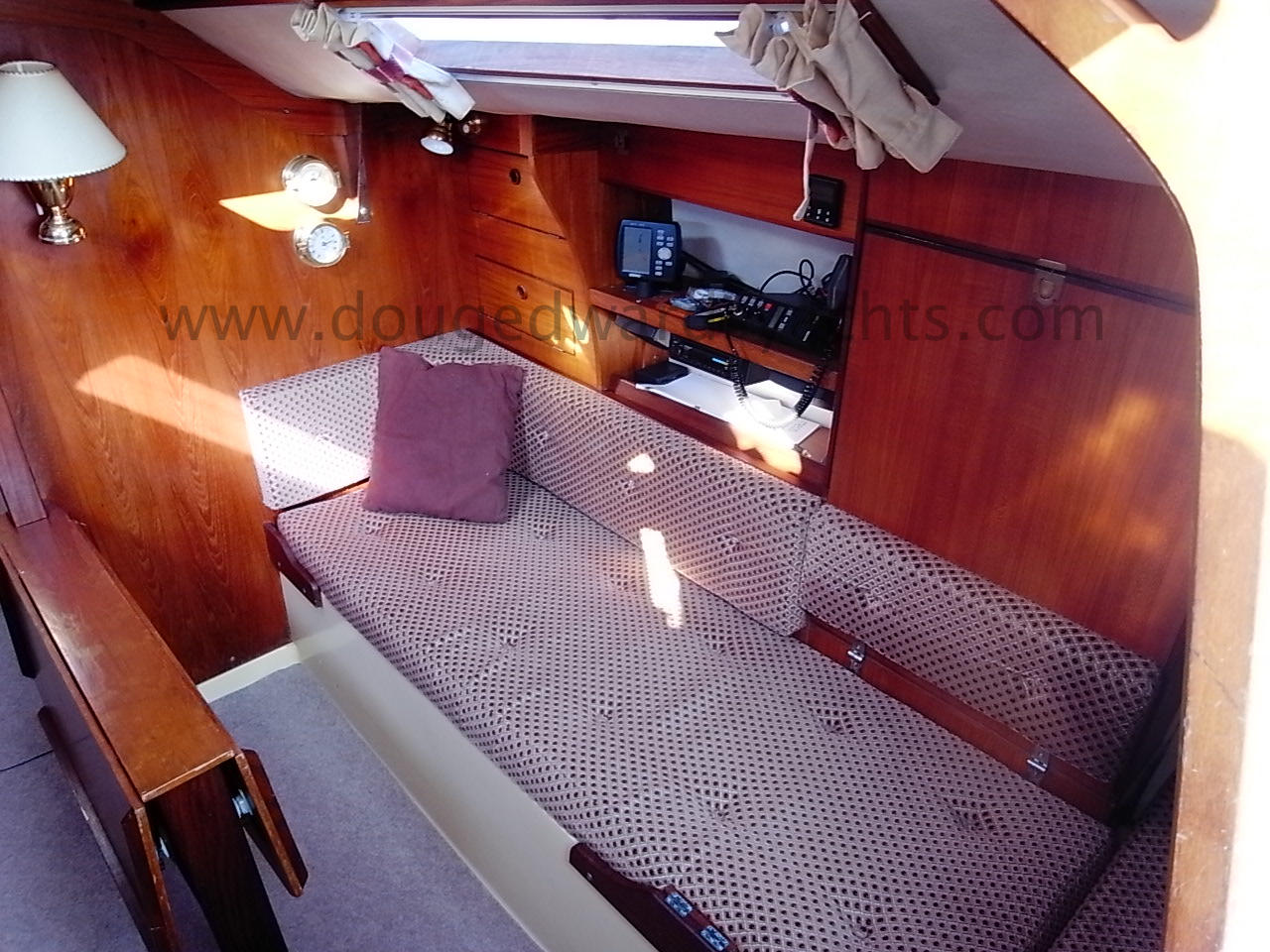 Mirage 2700 Bilge Keel – Doug Edwards Yachts