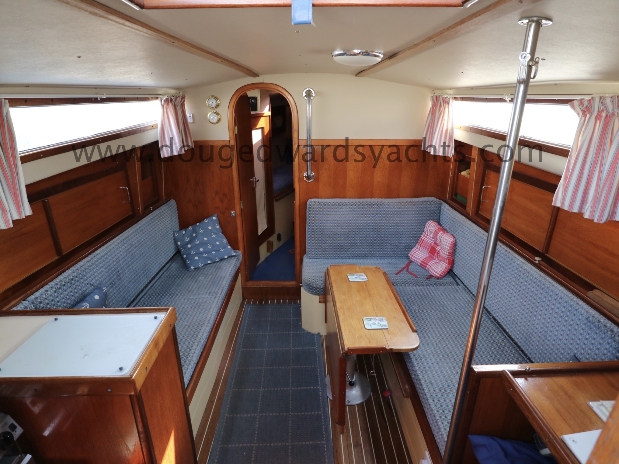 Moody 30 – Doug Edwards Yachts