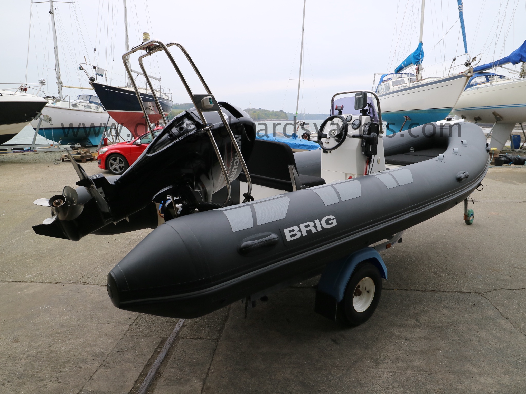 Brig Falcon 500 Deluxe – Doug Edwards Yachts