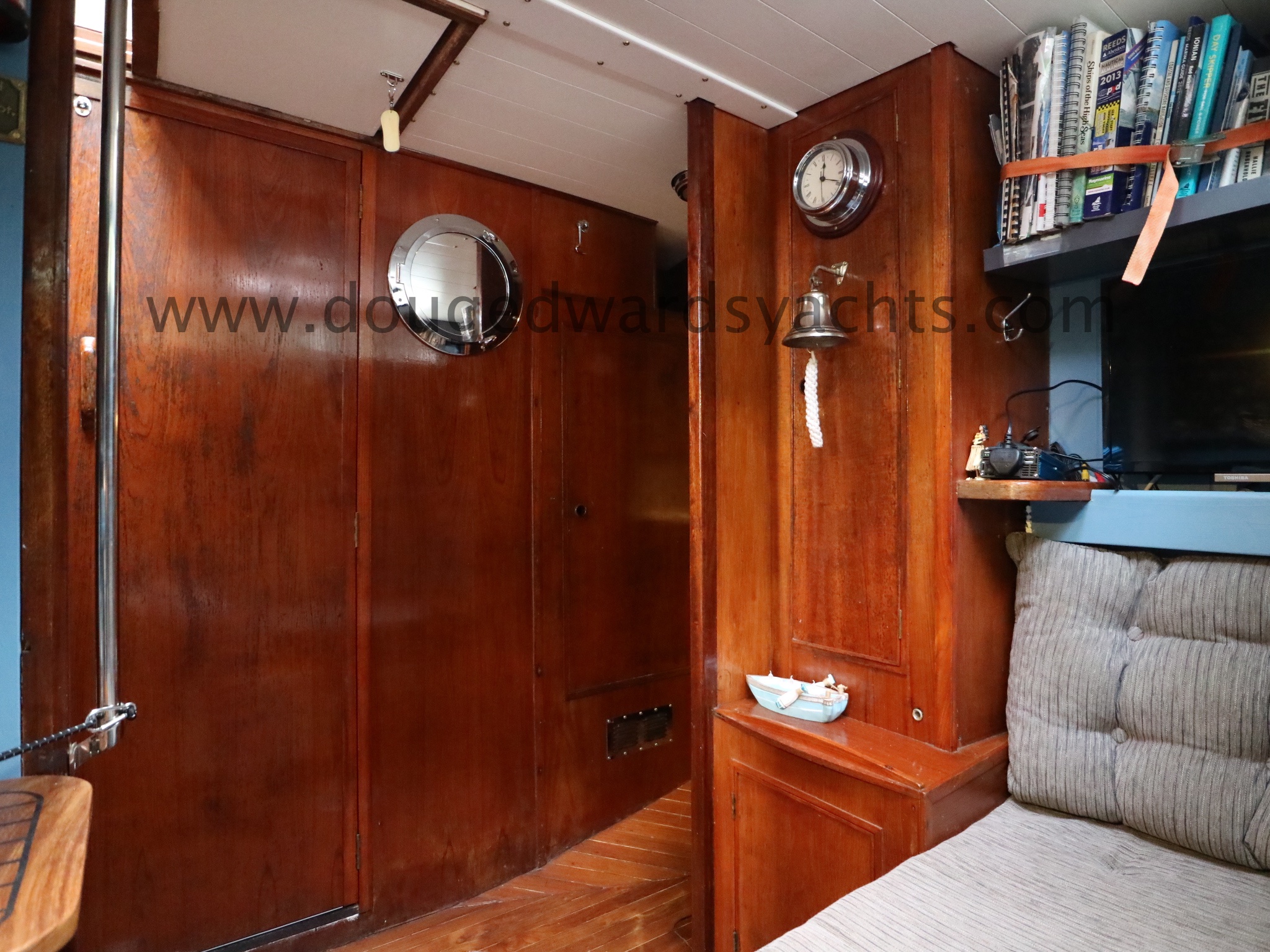 Colvic Victor 34 – Doug Edwards Yachts