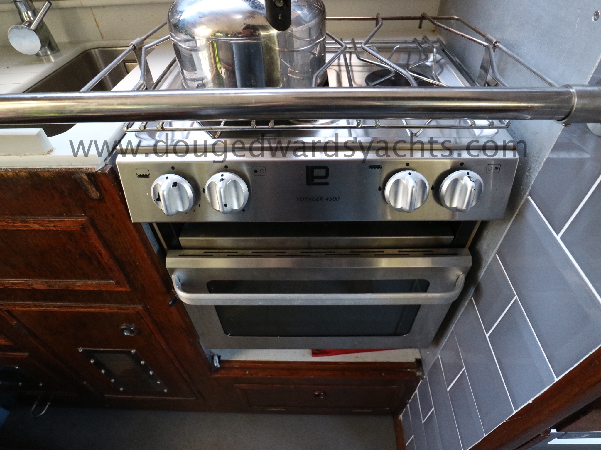 Colvic Victor 34 – Doug Edwards Yachts