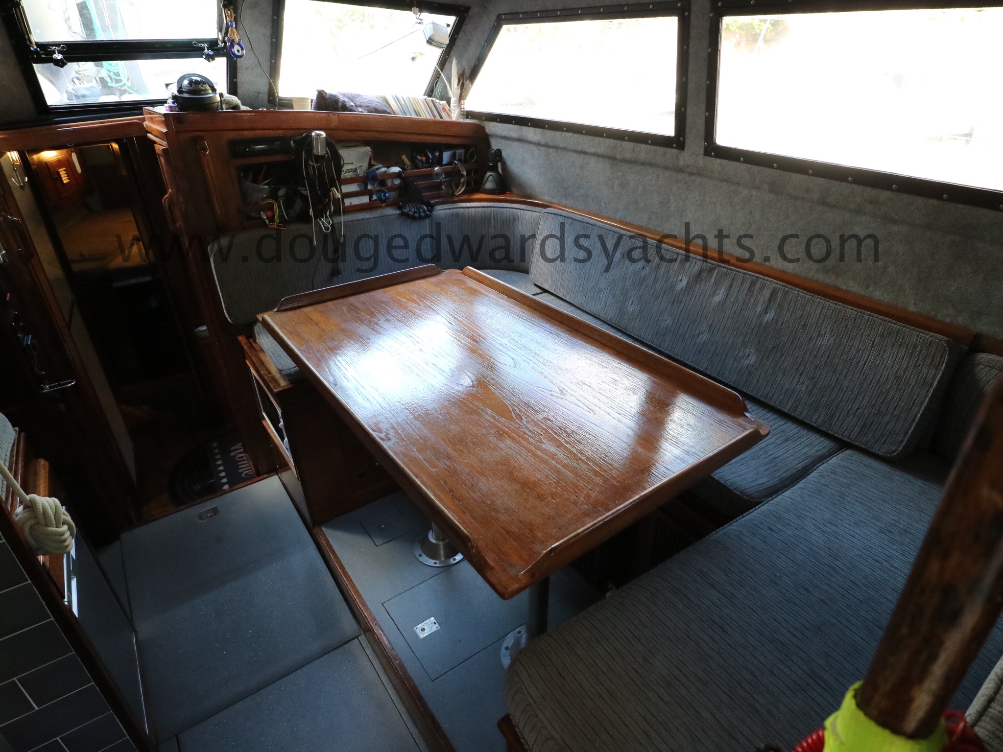 Colvic Victor 34 – Doug Edwards Yachts