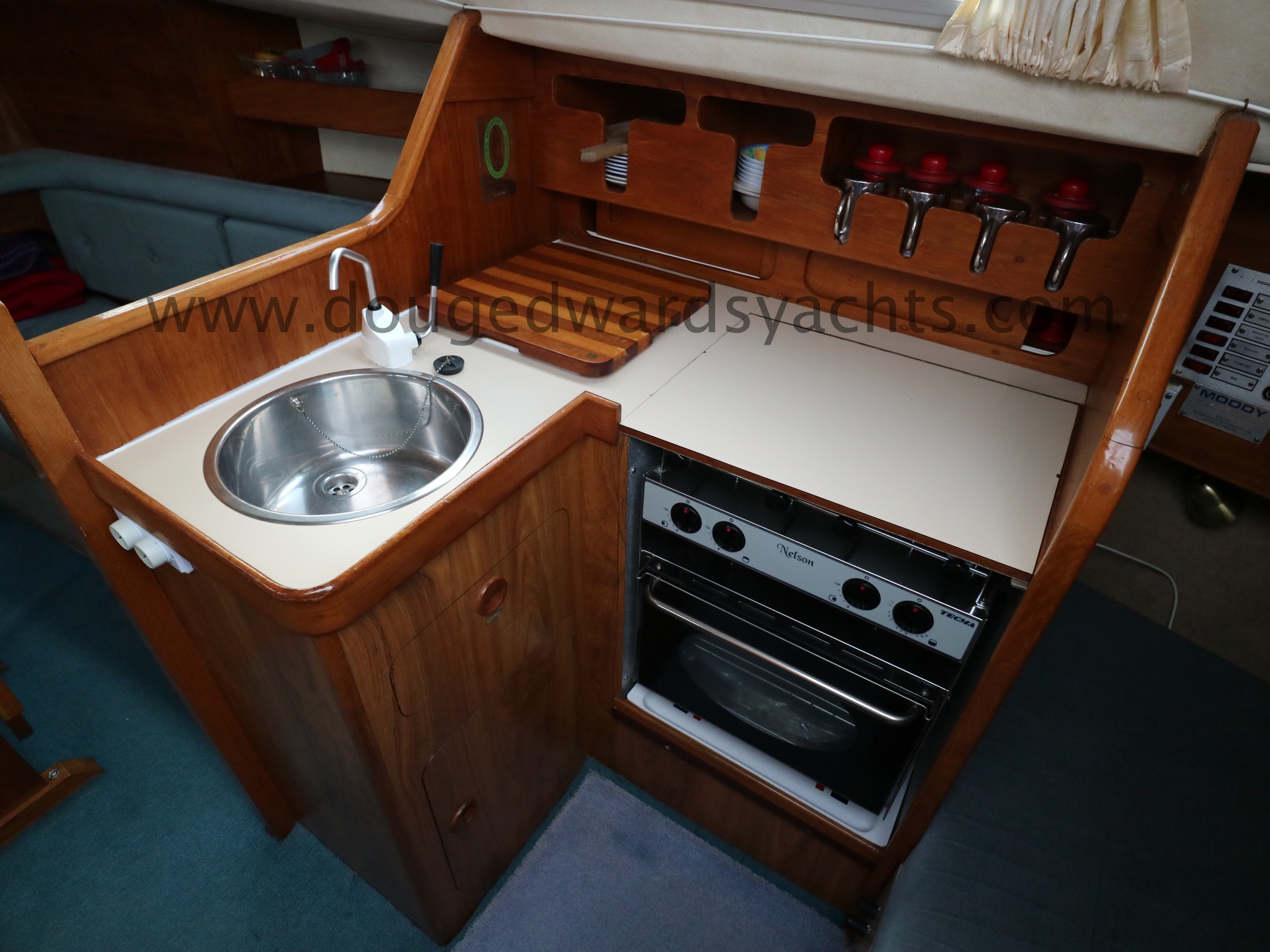 Moody 27 – Doug Edwards Yachts