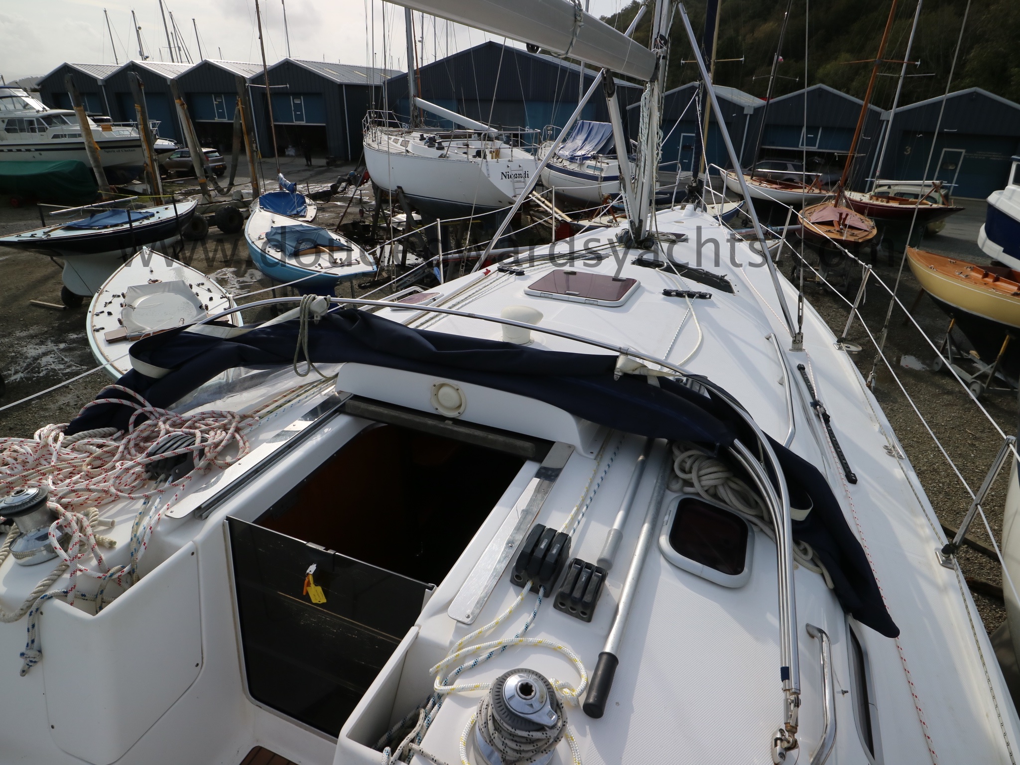 Hunter Legend 38 – Doug Edwards Yachts