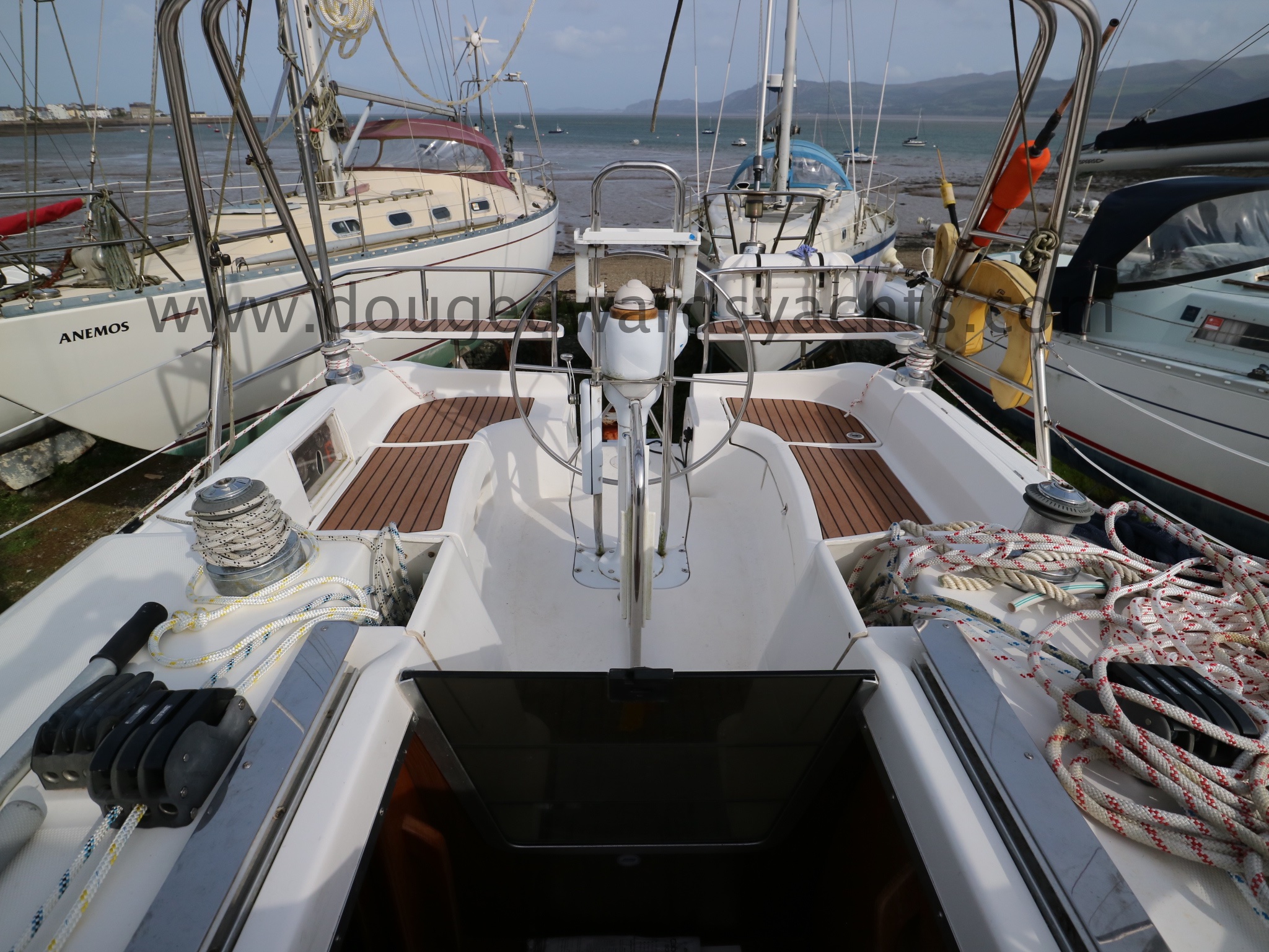 Hunter Legend 38 – Doug Edwards Yachts