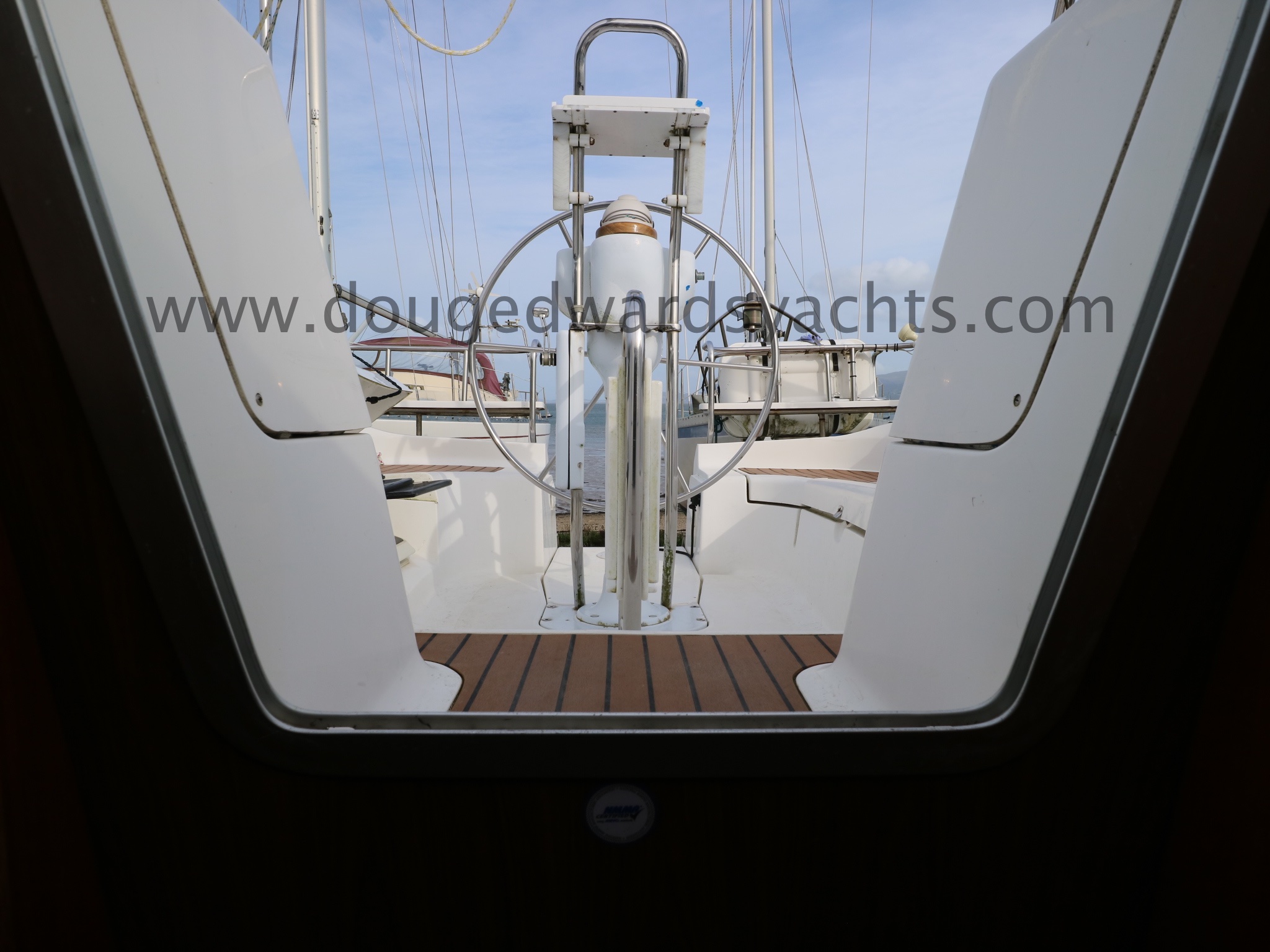 Hunter Legend 38 – Doug Edwards Yachts