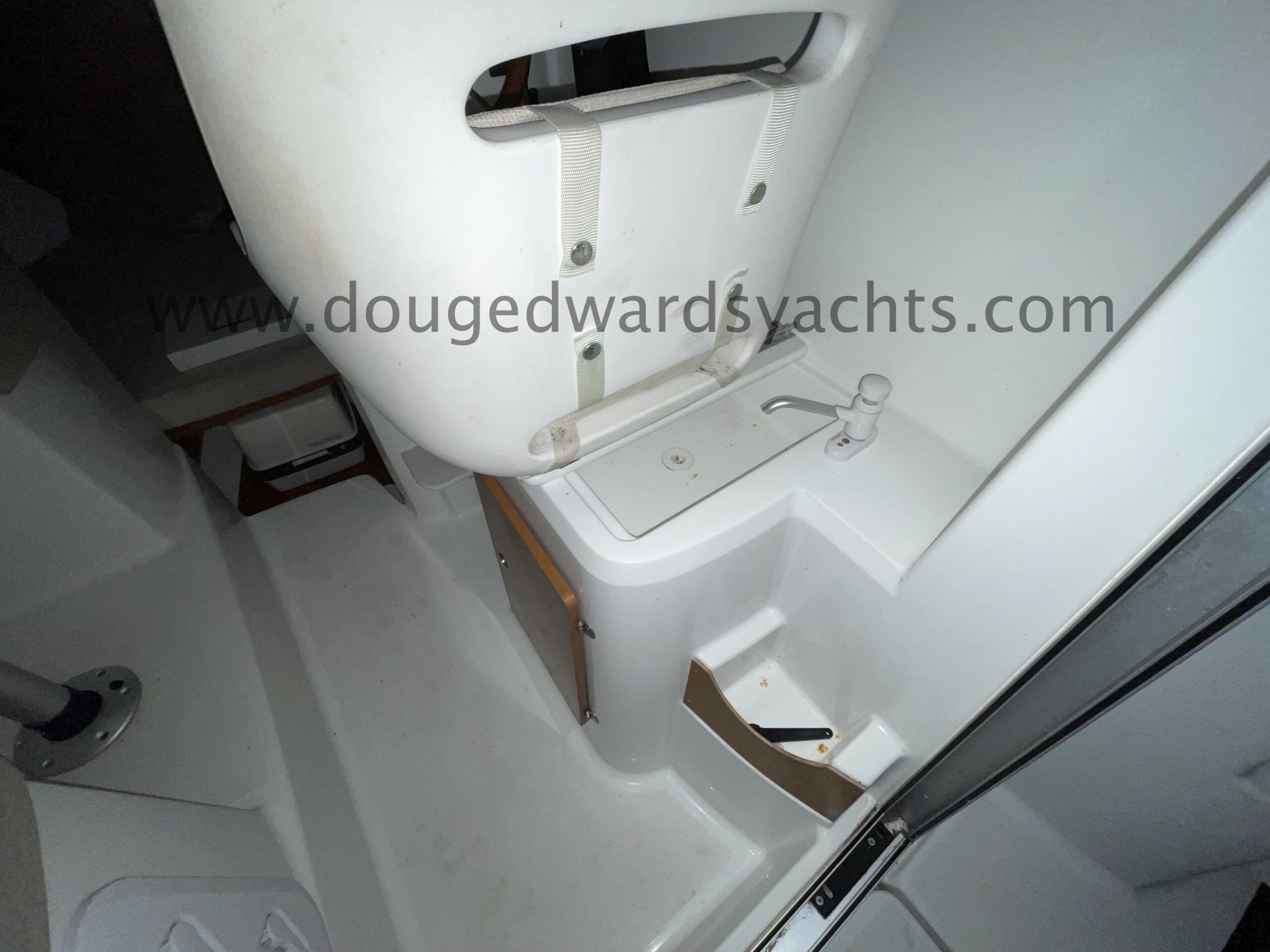 Beneteau Antares 5.80 – Doug Edwards Yachts